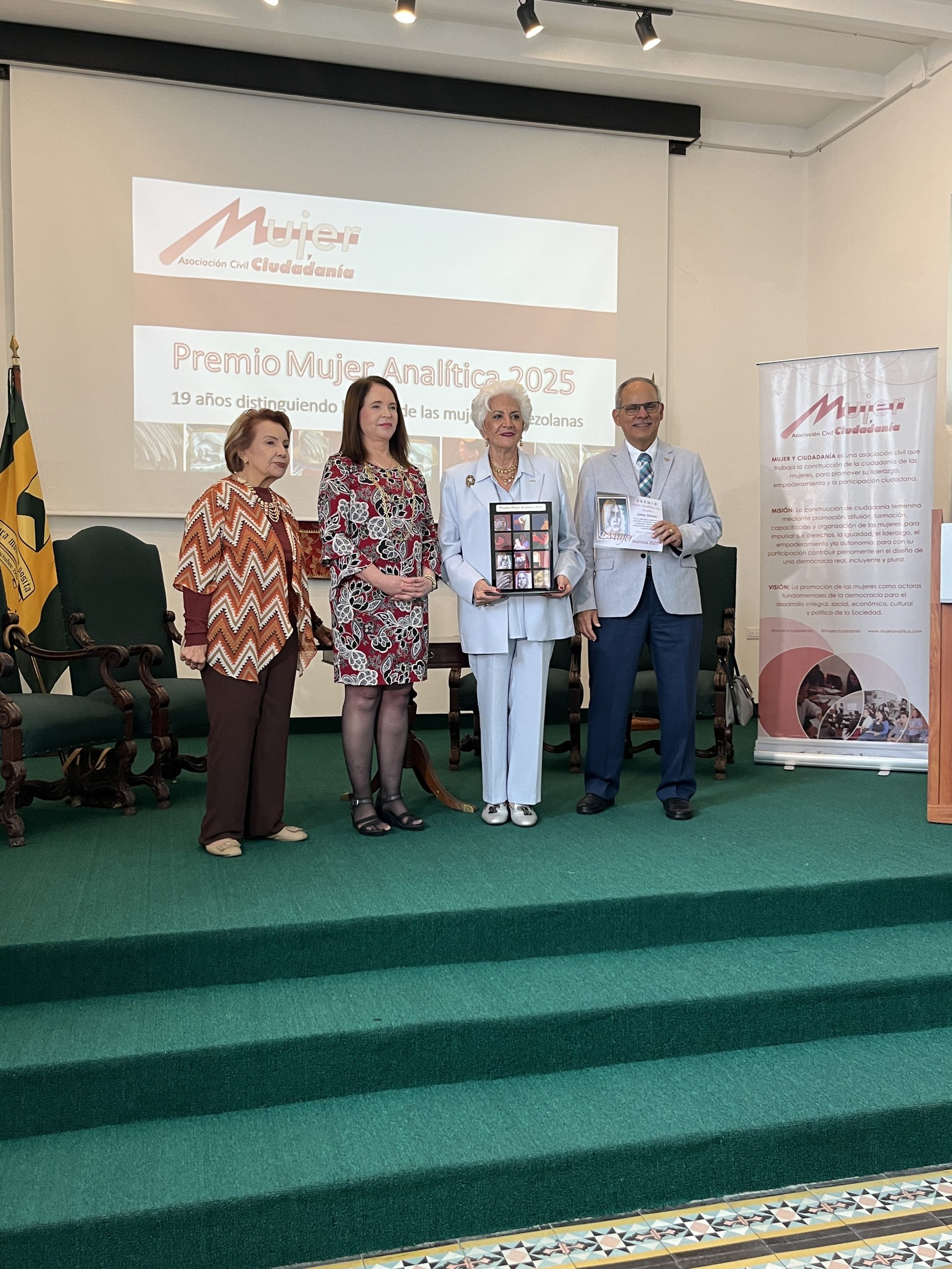 Premio Mujer Analítica 2025 reconoció el talento y liderazgo de la mujer venezolana ...